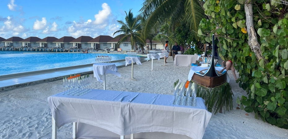 Bravo Premium Alimatha' Maldive: Vacanza di Lusso nell'Atollo Ari Vaavu